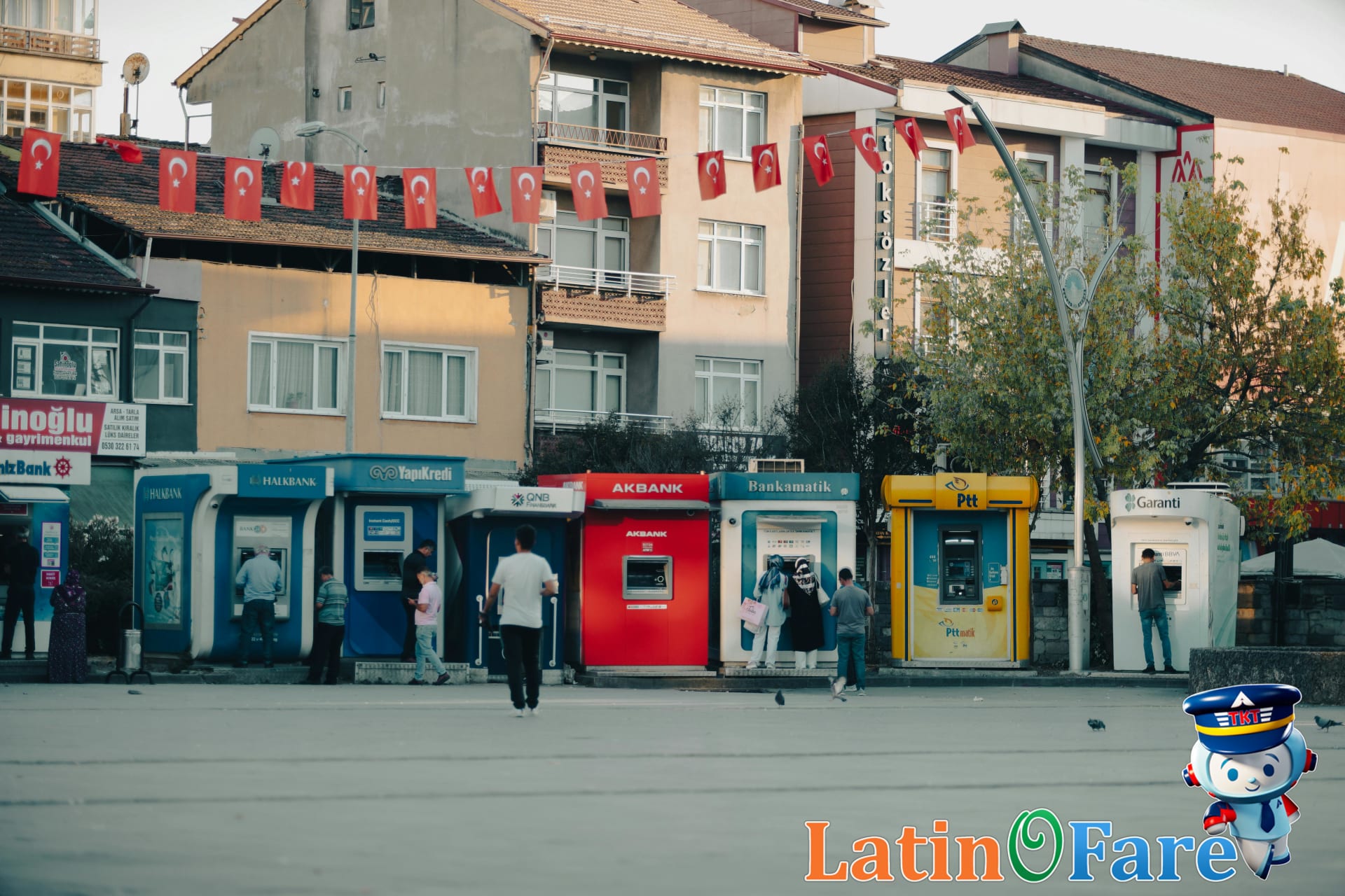 Minimizing ATM Fees When Withdrawing Cash Abroad - Muy Miles